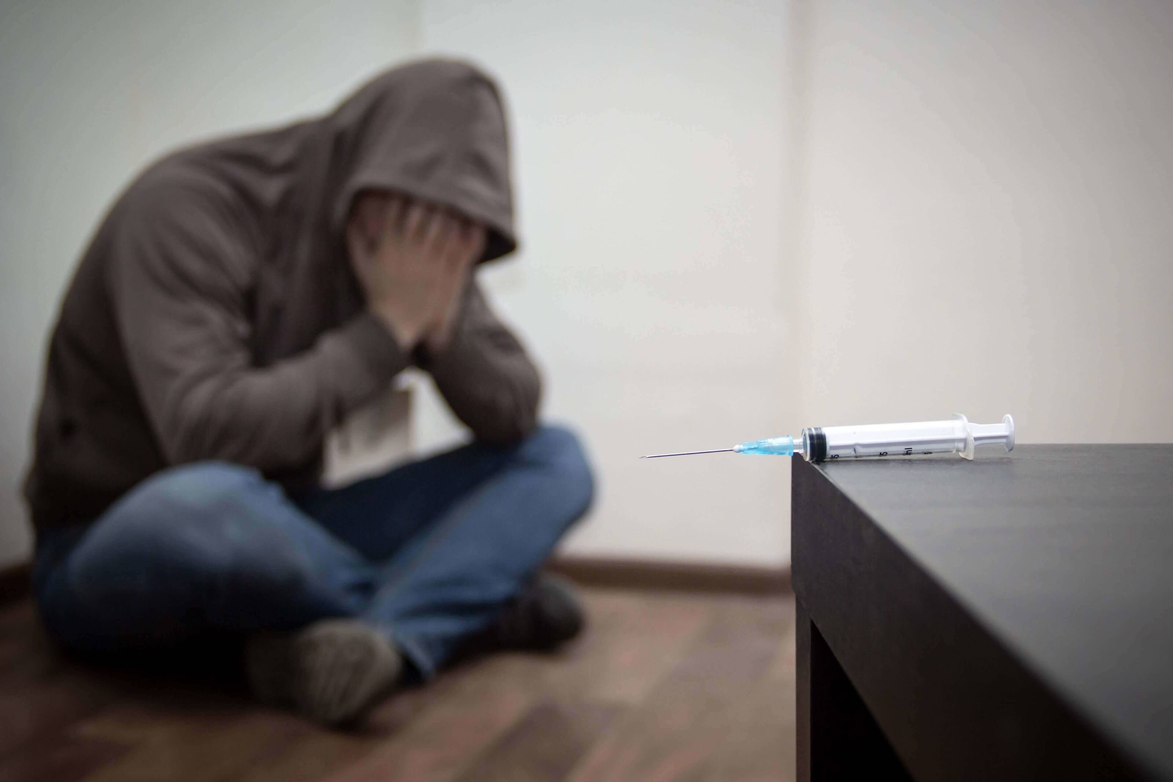 Why Do People Get Addicted to Heroin? How It Starts